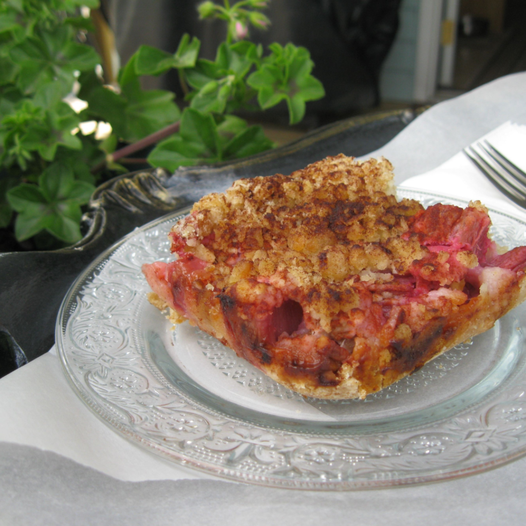 Rhubarb Crunch Recipe - Ackerman Winery